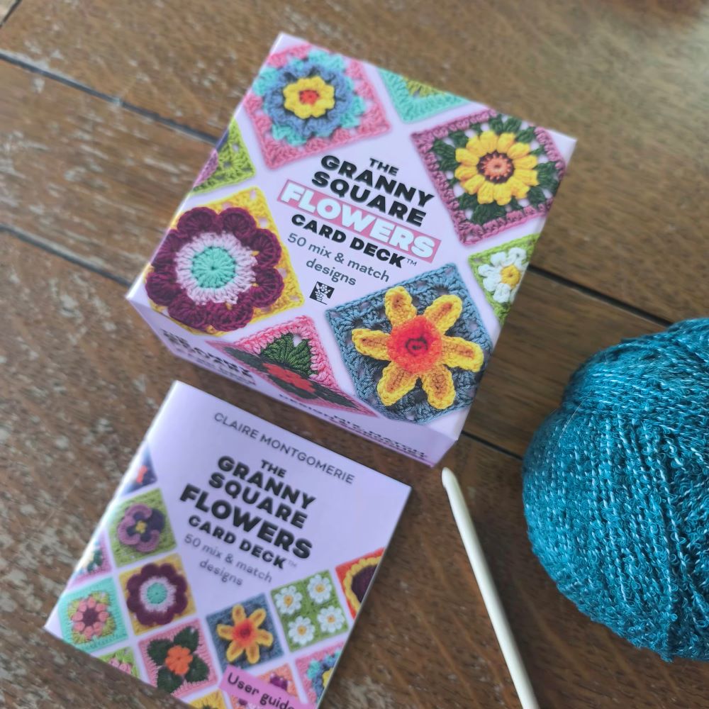 The Granny Square Flowers Card Deck by Claire Montgomerie – Beyond Measure