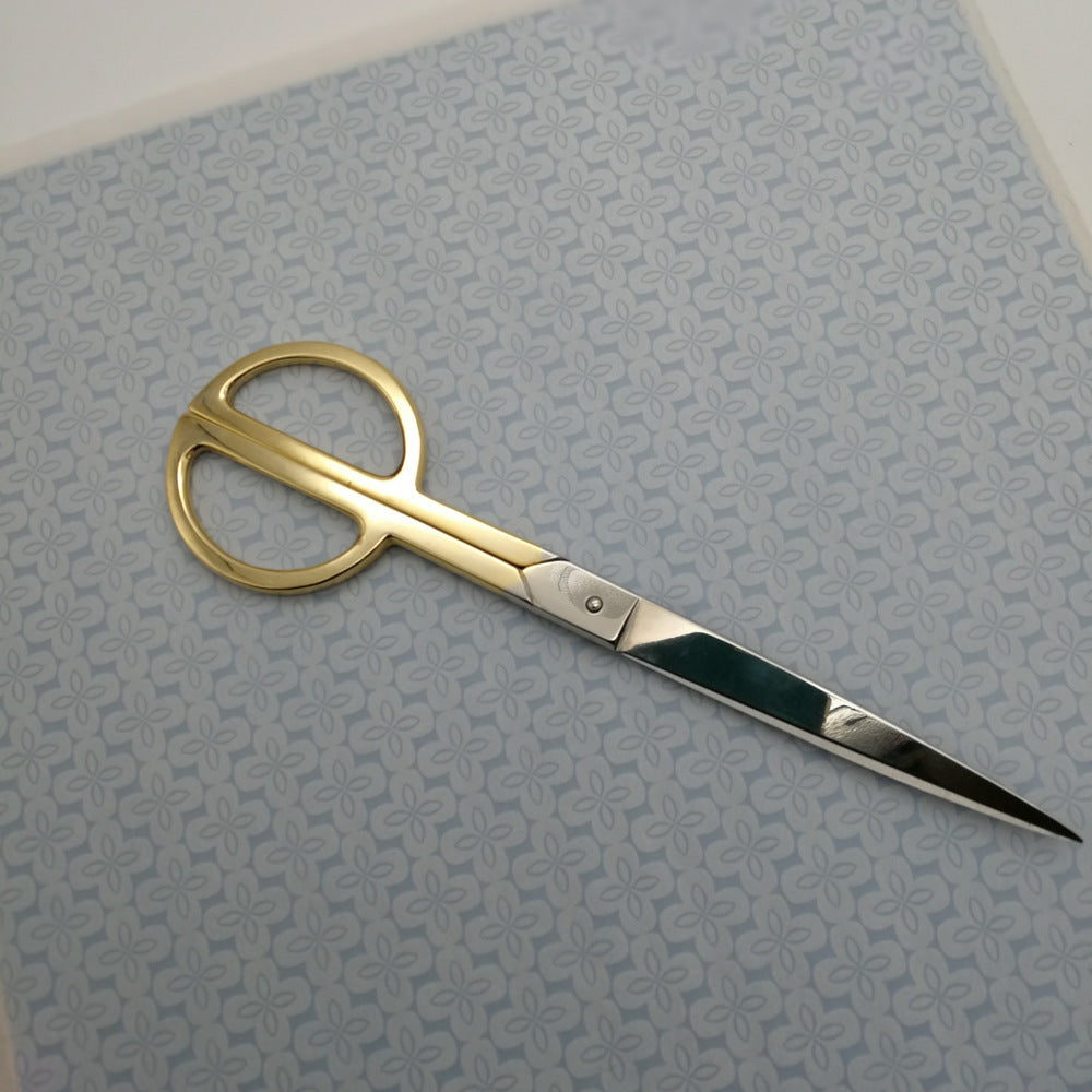 Paper Scissors – Beyond Measure