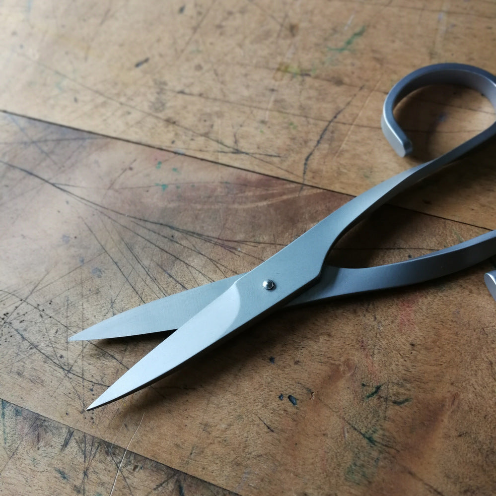 Twist Scissors - Medium – Beyond Measure